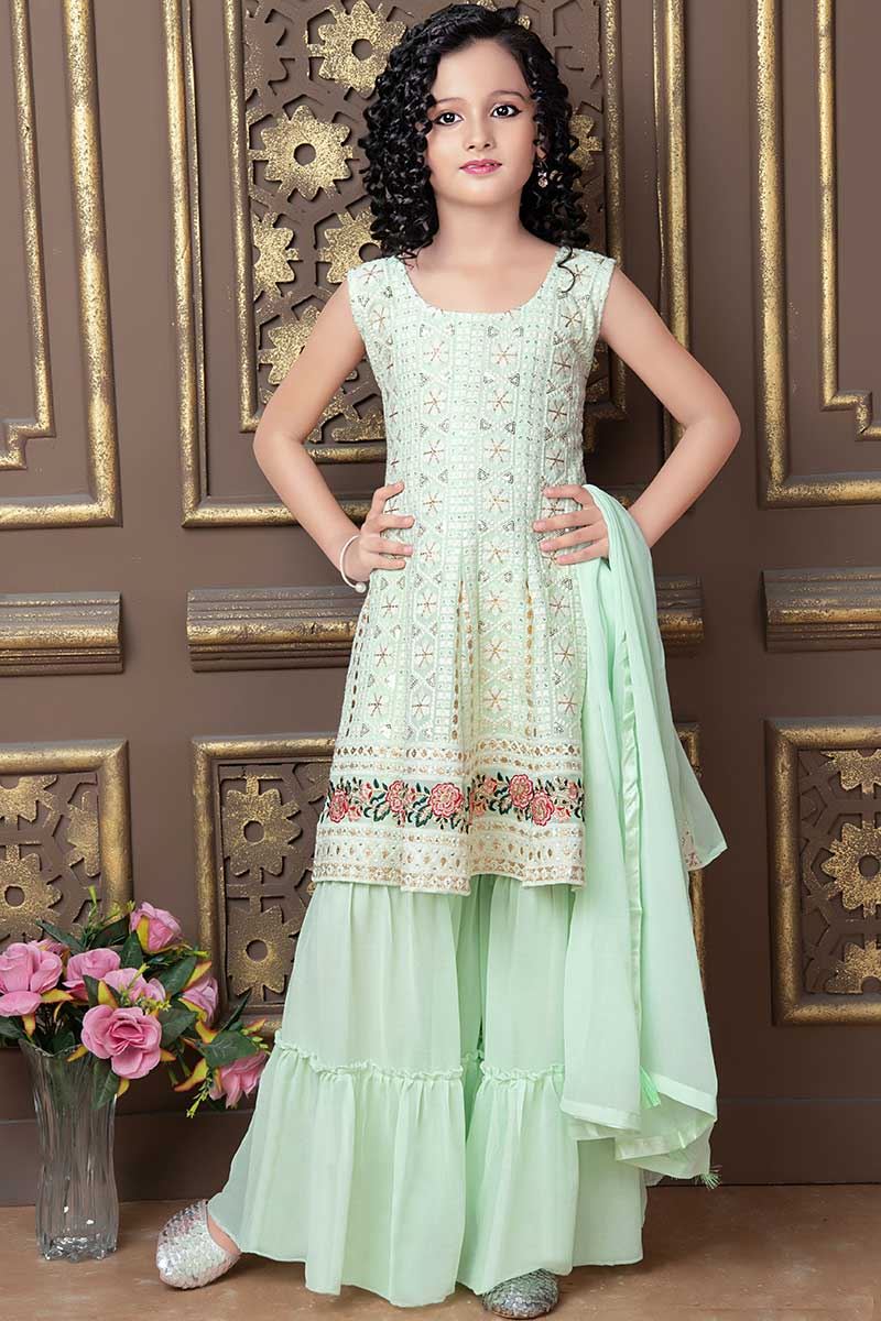 Why Every Young Pakistani Girl Needs A Sharara Suit In Her Wardrobe ...